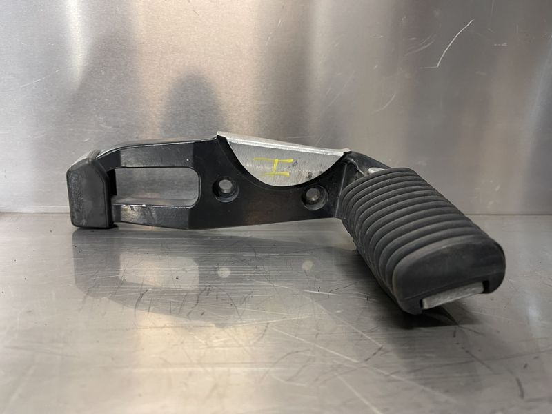 BMW R1100 GS 1995 Fothviler med brakett passasjer høyre - ATG Bikeparts AS